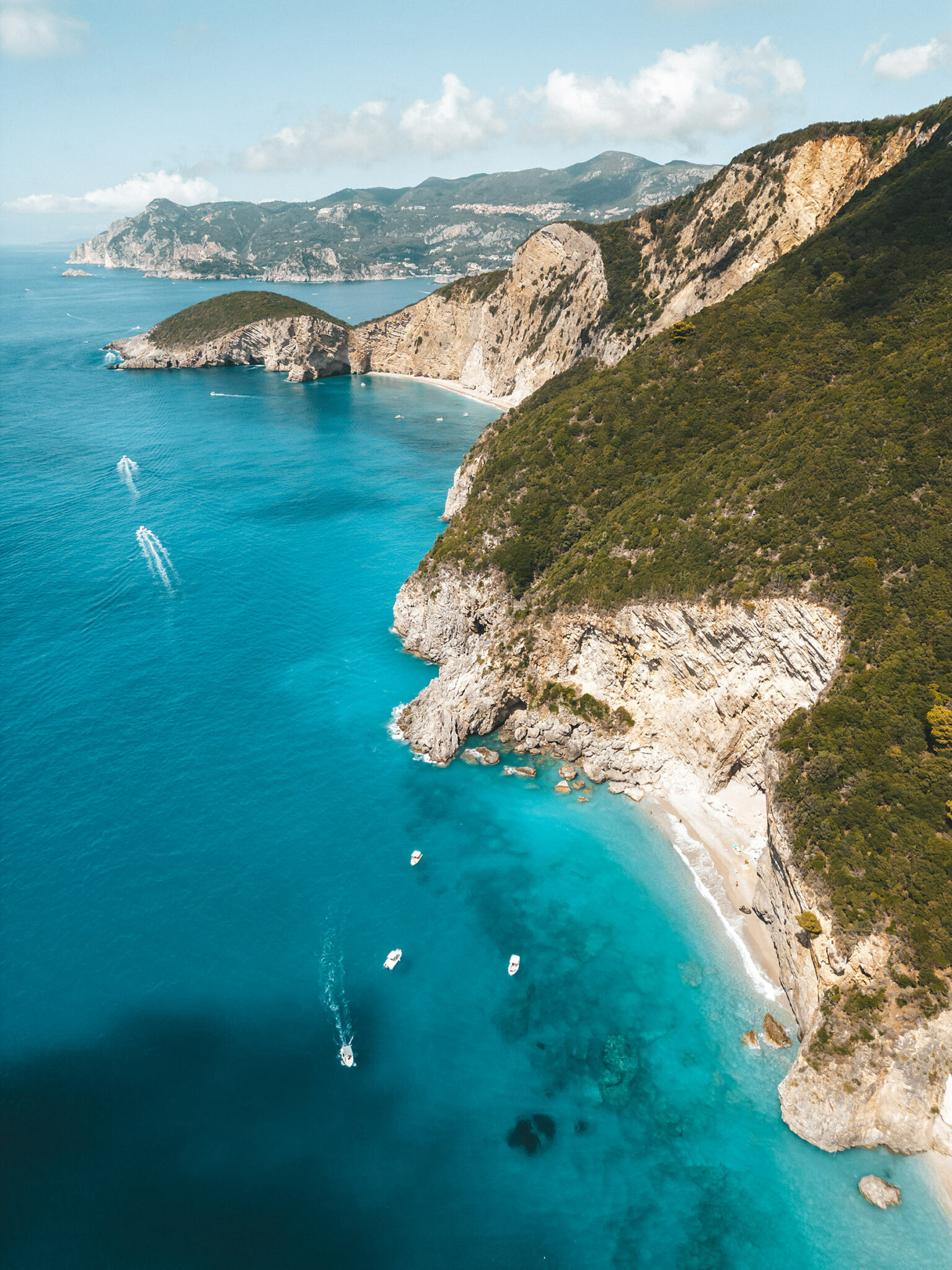 Boot mieten auf Korfu - Ohne Führerschein - Travel Blog