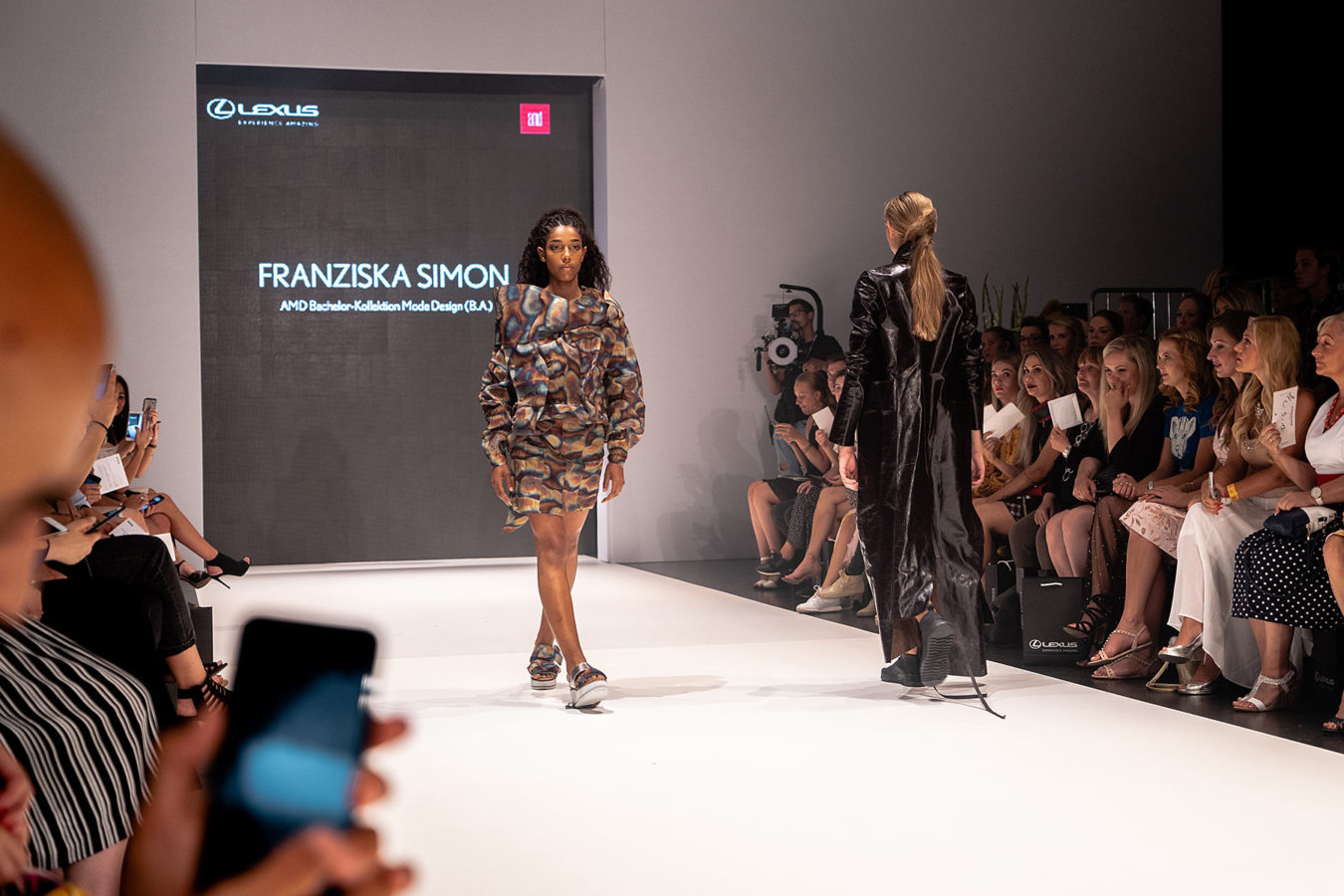 Platform Fashion Düsseldorf Juli 2018 - Fashion Blog » Sunnyinga